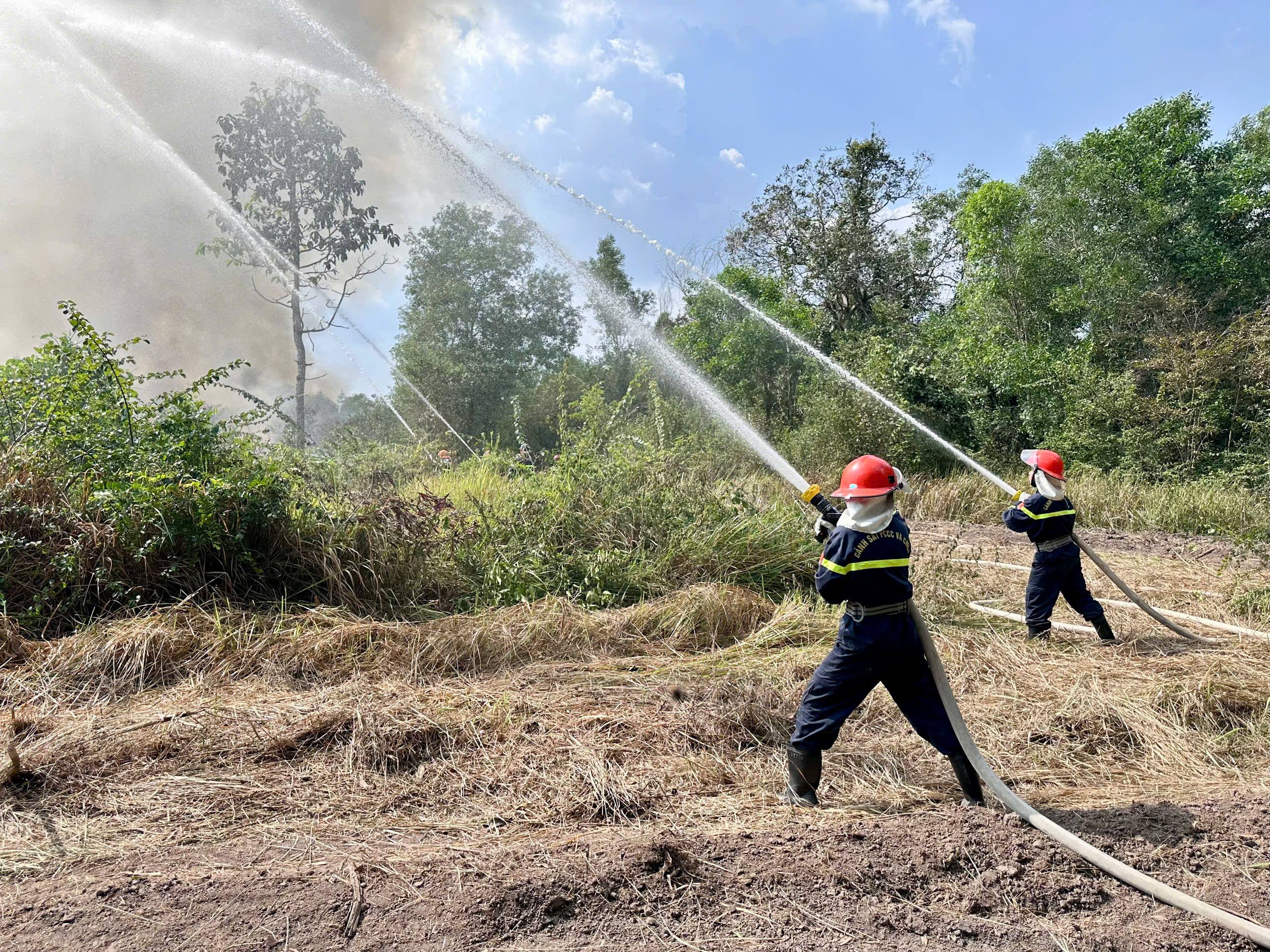 Ban Quản lý Vườn quốc gia Lò Gò – Xa Mát diễn tập, thực hành Phương án ...