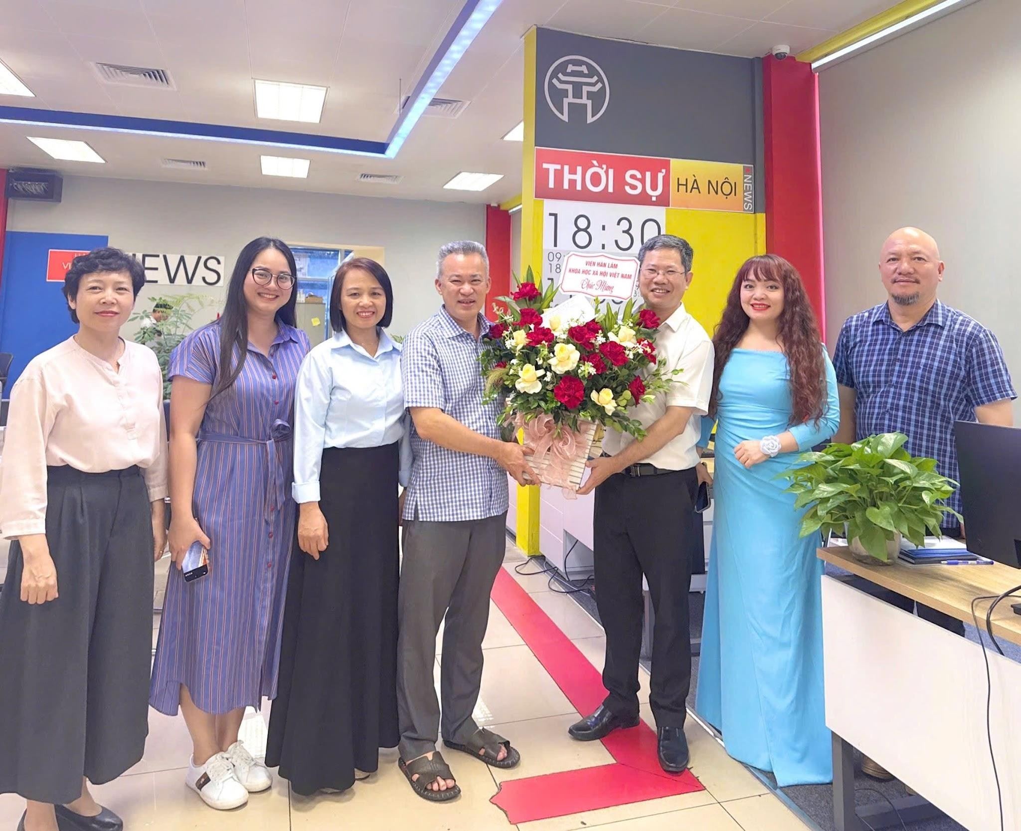 Viện Hàn lâm Khoa học xã hội Việt Nam thăm, chúc mừng các cơ quan chỉ ...